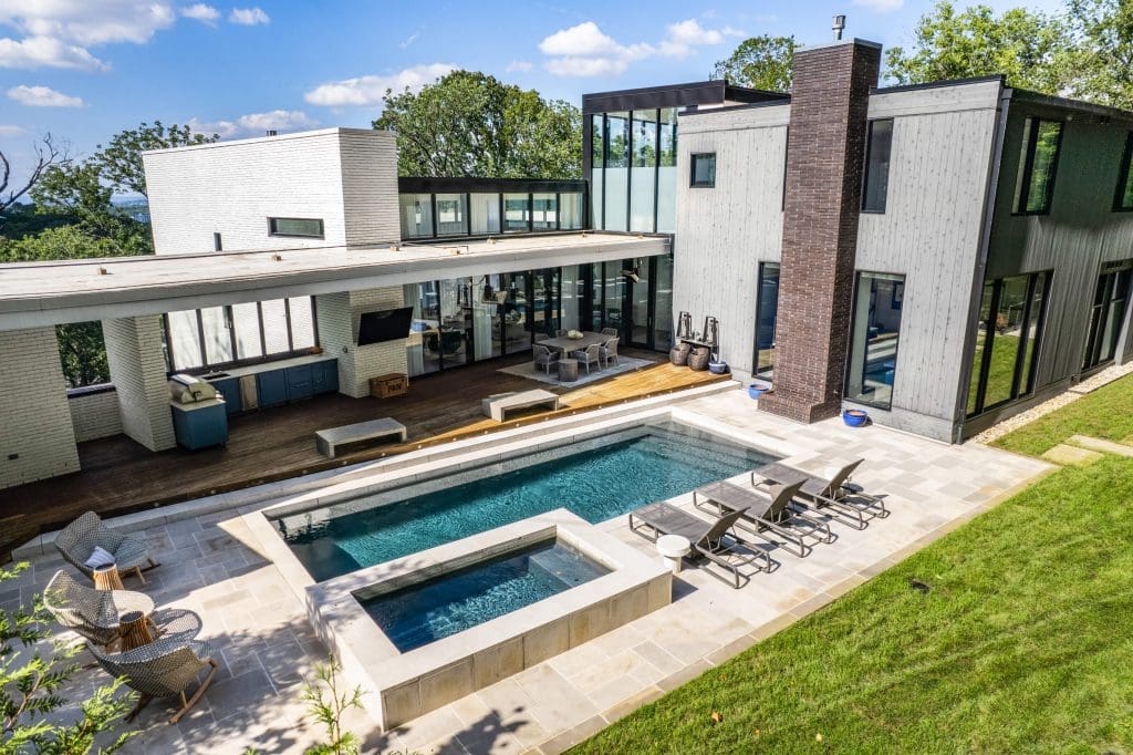 Shys-Hill-Modern-Home-Remodel_FeaturedImage-1024x682.jpg